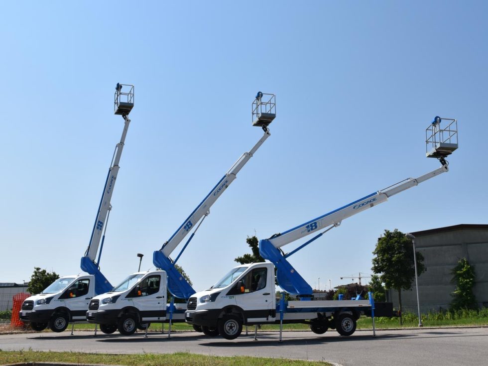 Telescopic aerial platform 18T SPEED, compact urban solution.